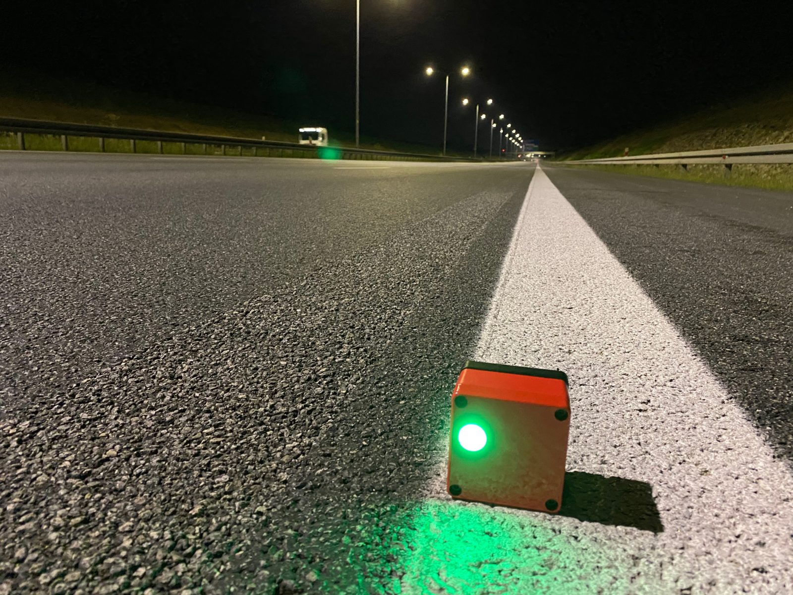 „Lamborghini” among luminance meters GL Optic | Light quality control